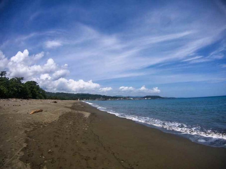 Baracoa in Kuba: Regenwald, Strand und Kakao im tropischen Osten der Insel