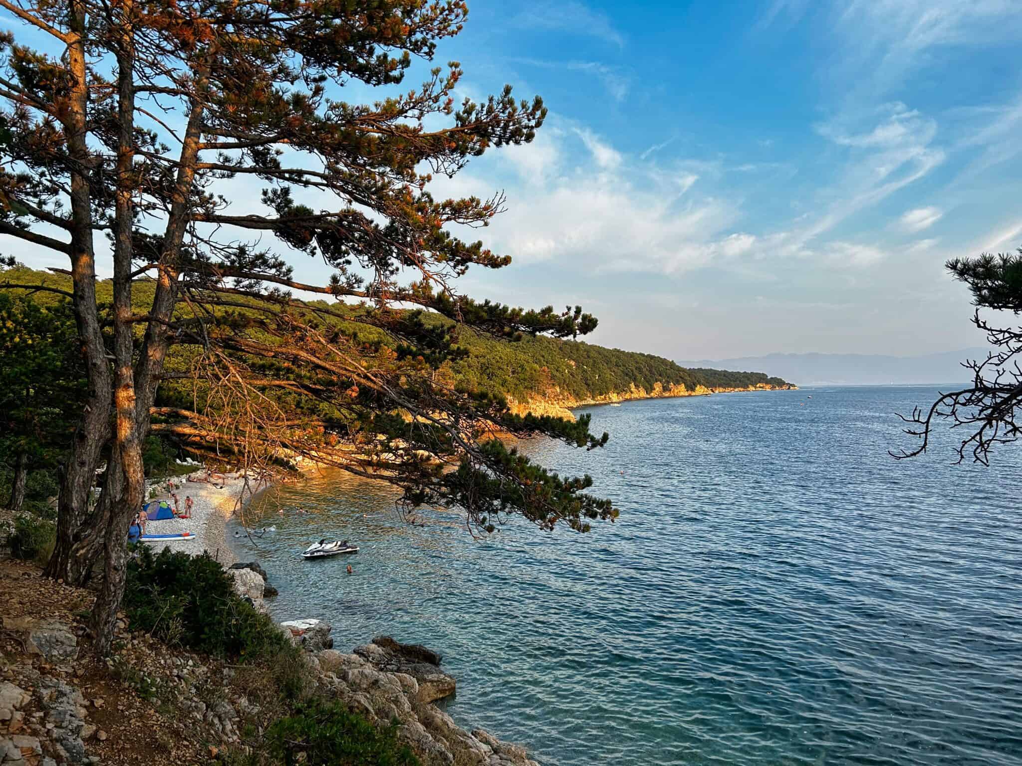 Selce Strand • Die 10 schönsten Strände in Selce, Kroatien