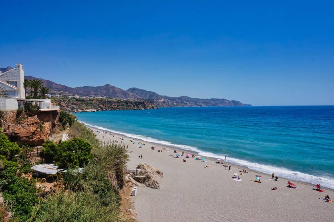 Nerja Strand • Die 10 schönsten Strände in Nerja, Spanien