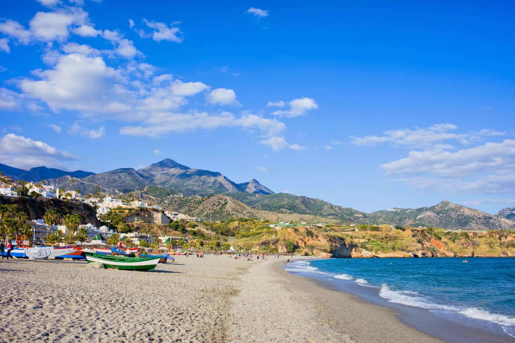 Nerja Strand • Die 10 schönsten Strände in Nerja, Spanien