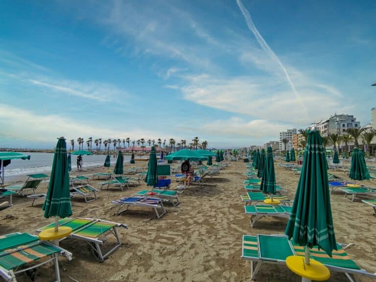 Durres Strand: Der längste Beach in Albanien