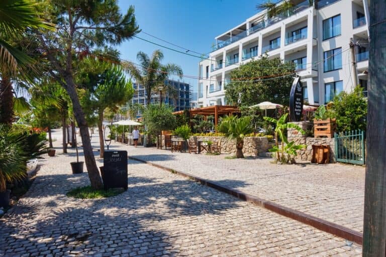 Dhërmi Beach: Unsere liebsten Strände (2025) + Geheimtipps (Reiseblog)