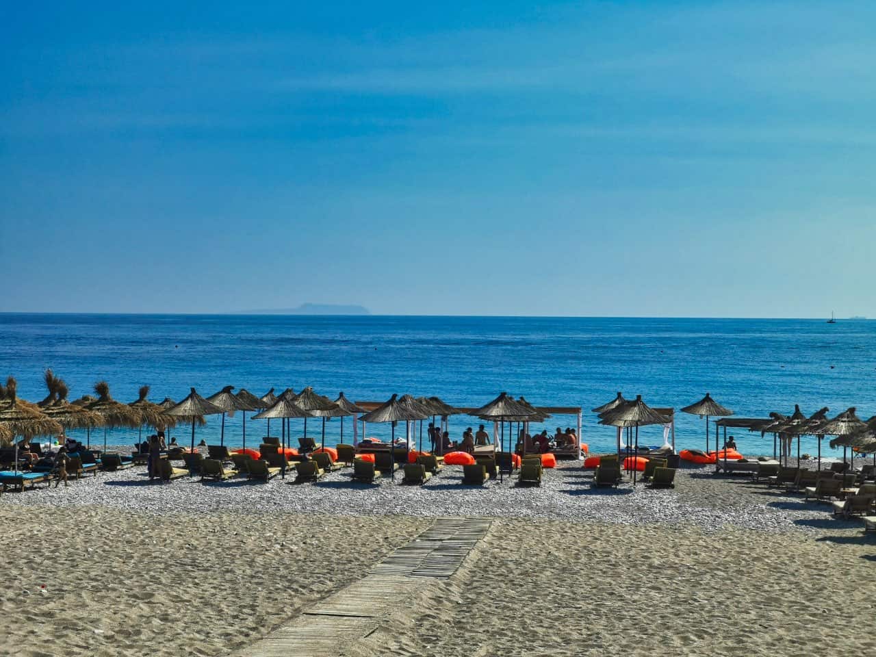 Dhërmi Albanien: Die besten Strände und Sehenswürdigkeiten