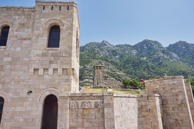 Kruja Albanien: Unsere top Sehenswürdigkeiten & Highlights