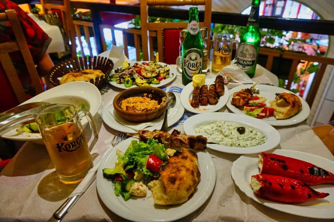 Albanisches Essen: 25 typisch albanische Gerichte