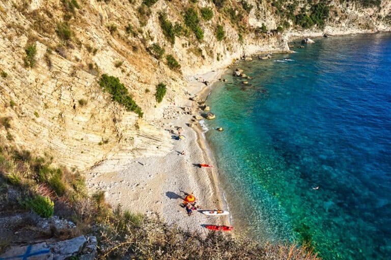 Dhërmi Beach: Unsere liebsten Strände (2025) + Geheimtipps (Reiseblog)