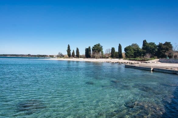 Unsere 7 schönsten Strände in Umag (2025) mit Sandstrand & Geheimtipps ...