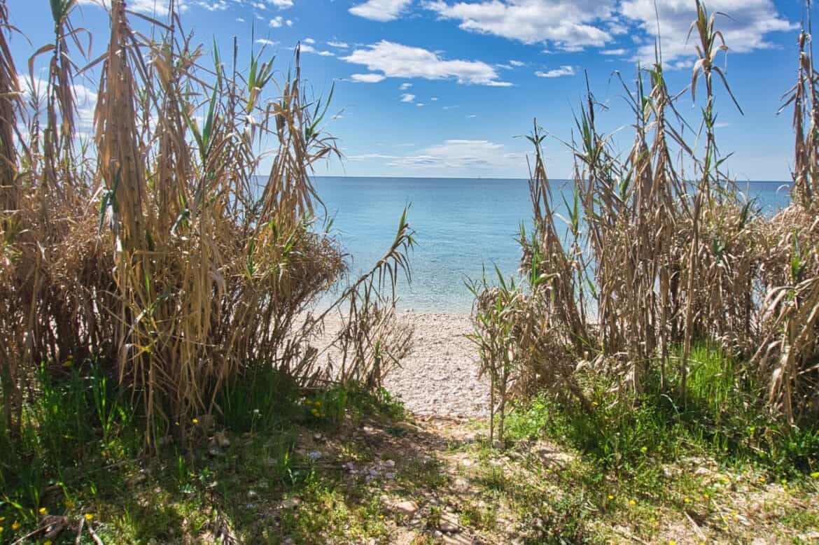 Unsere 7 schönsten Strände in Rovinj mit Sandstrand, Geheimtipps & Karte