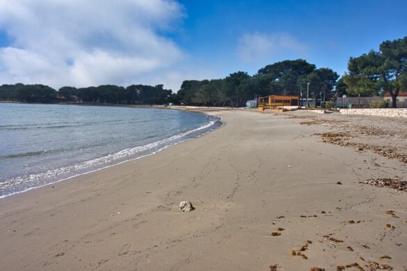 Medulin Strand: Unsere Favoriten, Geheimtipps & der Sandstrand (mit Karte)