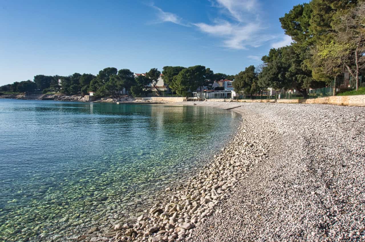 Banjole Kroatien: Unsere liebsten Strände, Sehenswürdigkeiten & echten ...