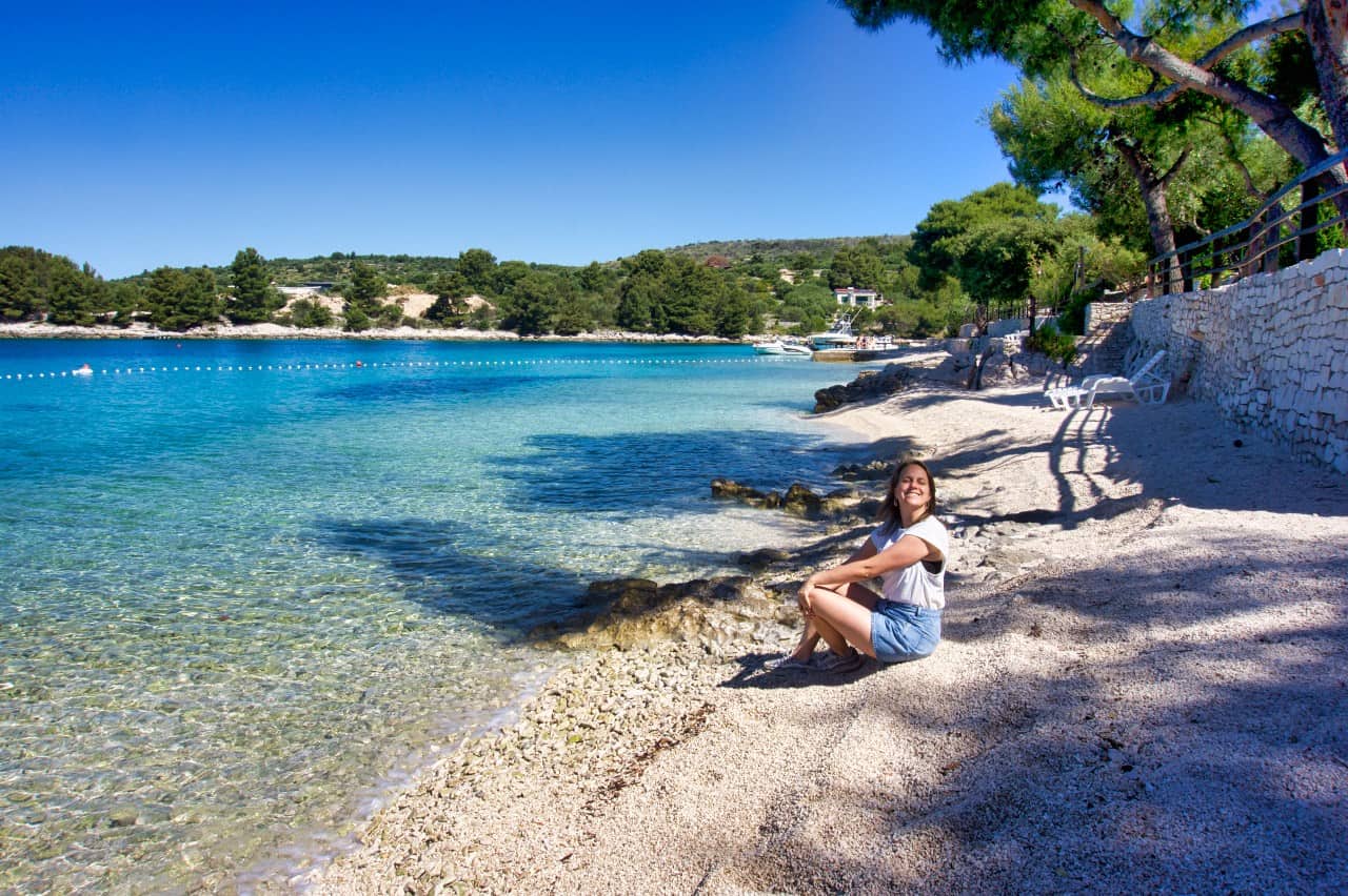 Die 7 schönsten Strände in Trogir, die sich wirklich lohnen (2025) mit ...